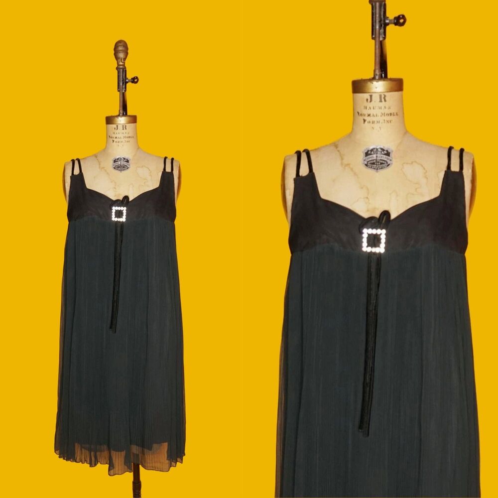 1960s-1970s S Howard Hirsch Pleated Tent Dress W/Buck… - Gem